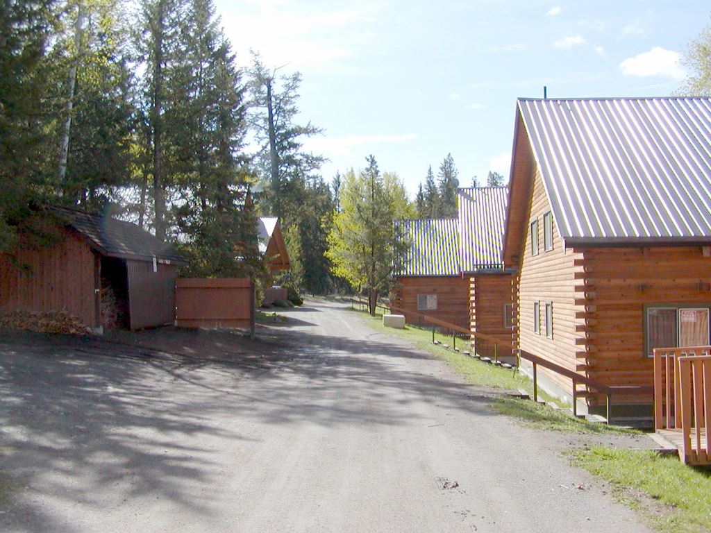 Locations Hub - Roche Lake Resort (Fishing)