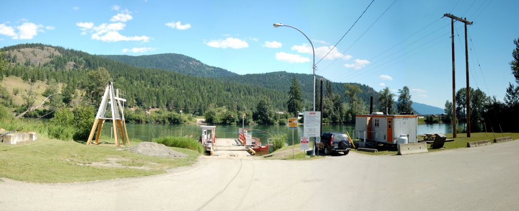 Locations Hub - Little Fort Ferry on North Thompson River
