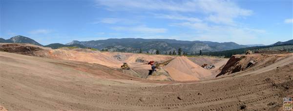 Locations Hub - Pacific Bentonite Mine - Red Rocks