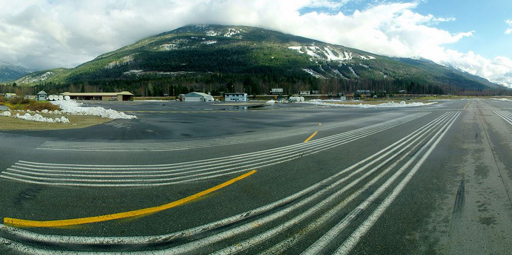 Locations Hub - Revelstoke Airport