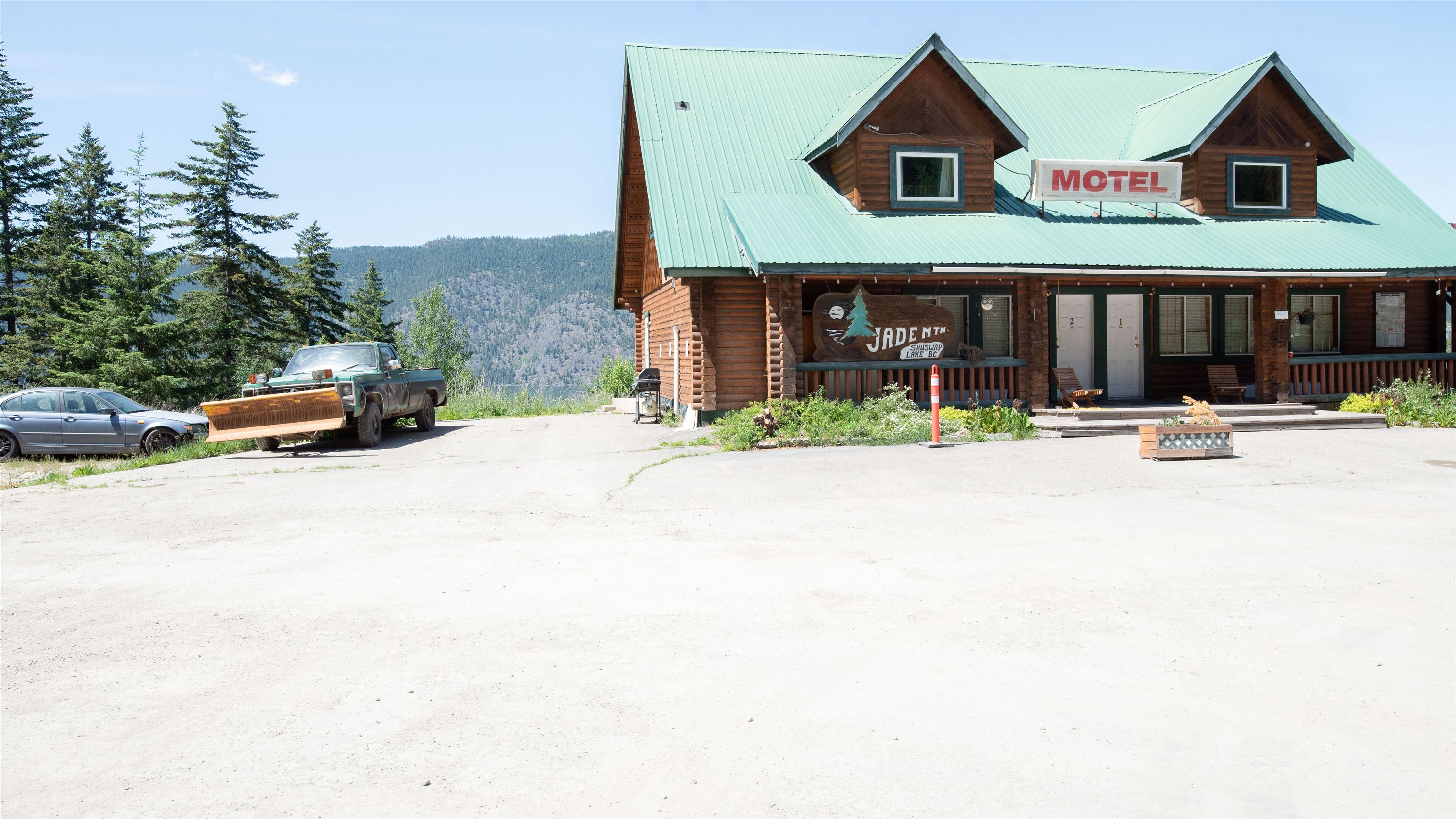 Locations Hub - Fetch Panda & Centex Gas Station & Jade Mountain Motel ...