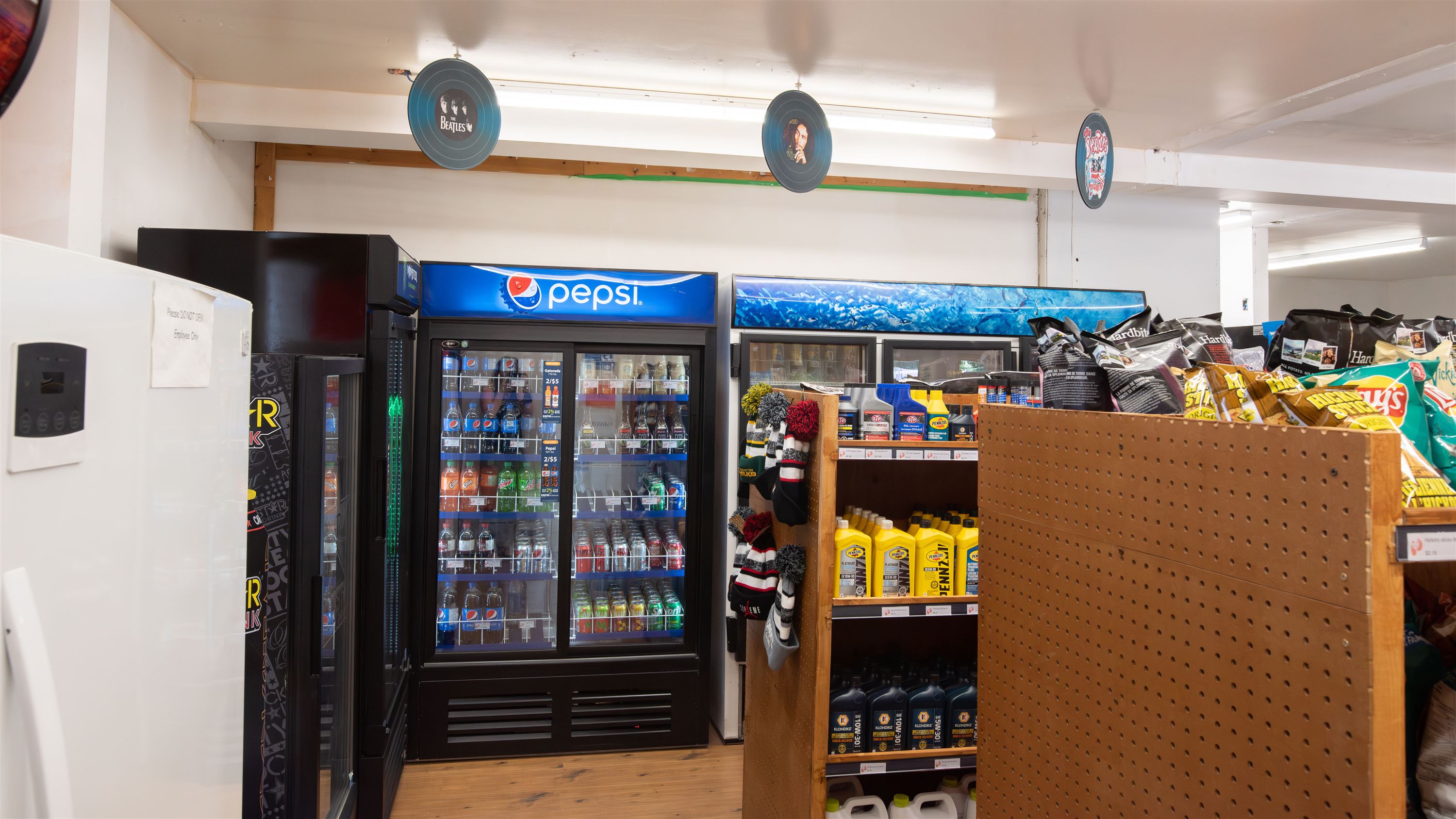 Locations Hub - Fetch Panda & Centex Gas Station & Jade Mountain Motel ...