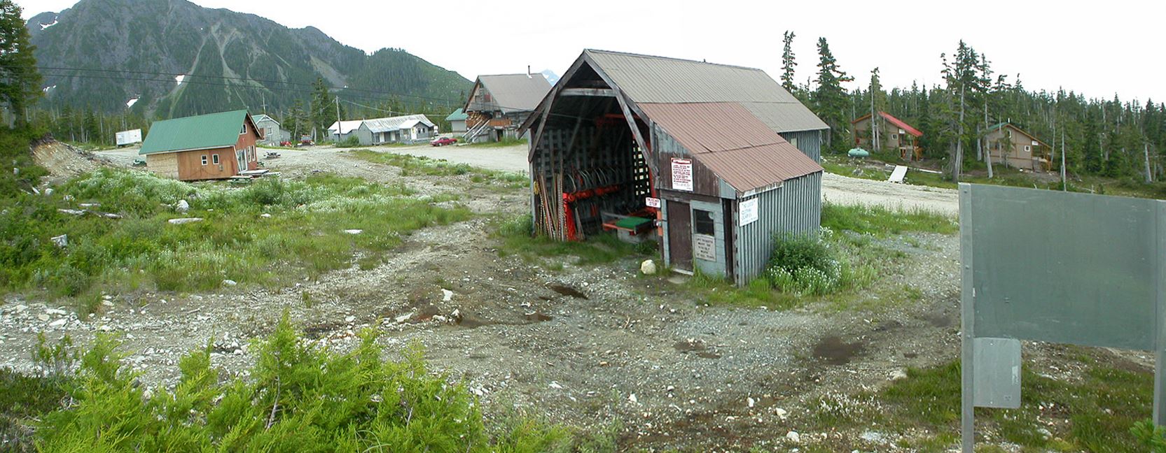 Locations Hub - Mount Cain Ski Village