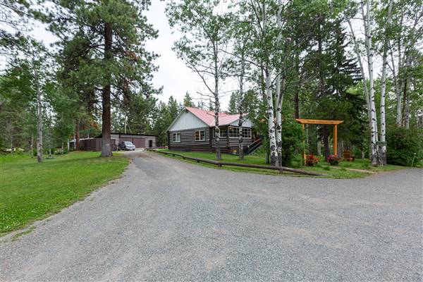 Locations Hub - Corbett Lake Lodge - Fishing Resort