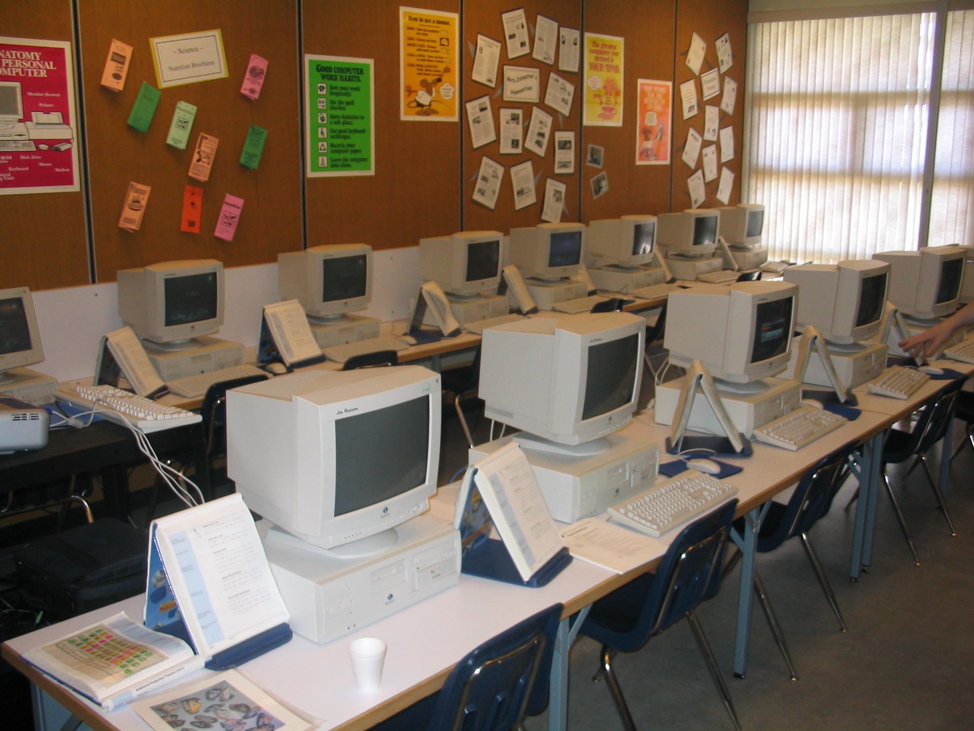 Locations Hub - Robron Secondary School (Robron Classrooms)