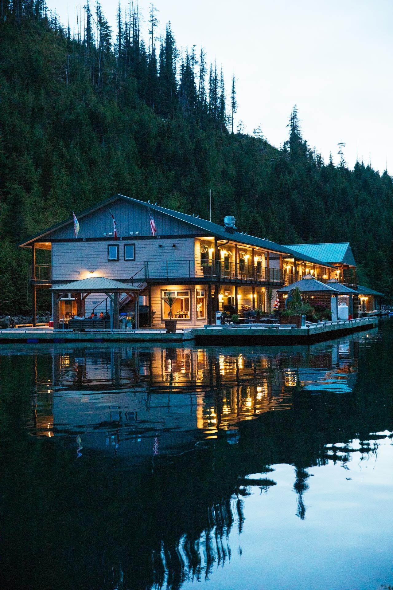 Locations Hub - Newton Cove Resort