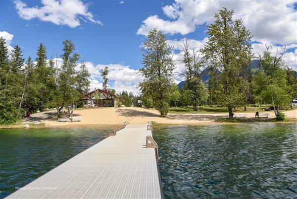 Locations Hub - Eleanor Lake Community Park