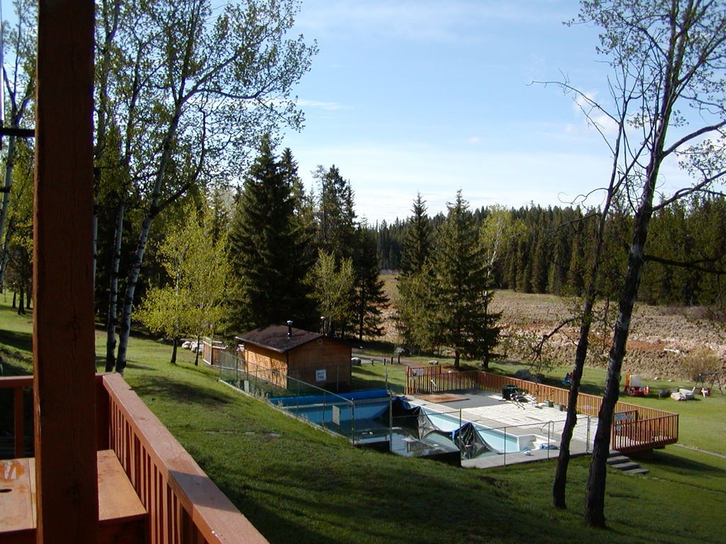 Locations Hub - Roche Lake Resort (Fishing)