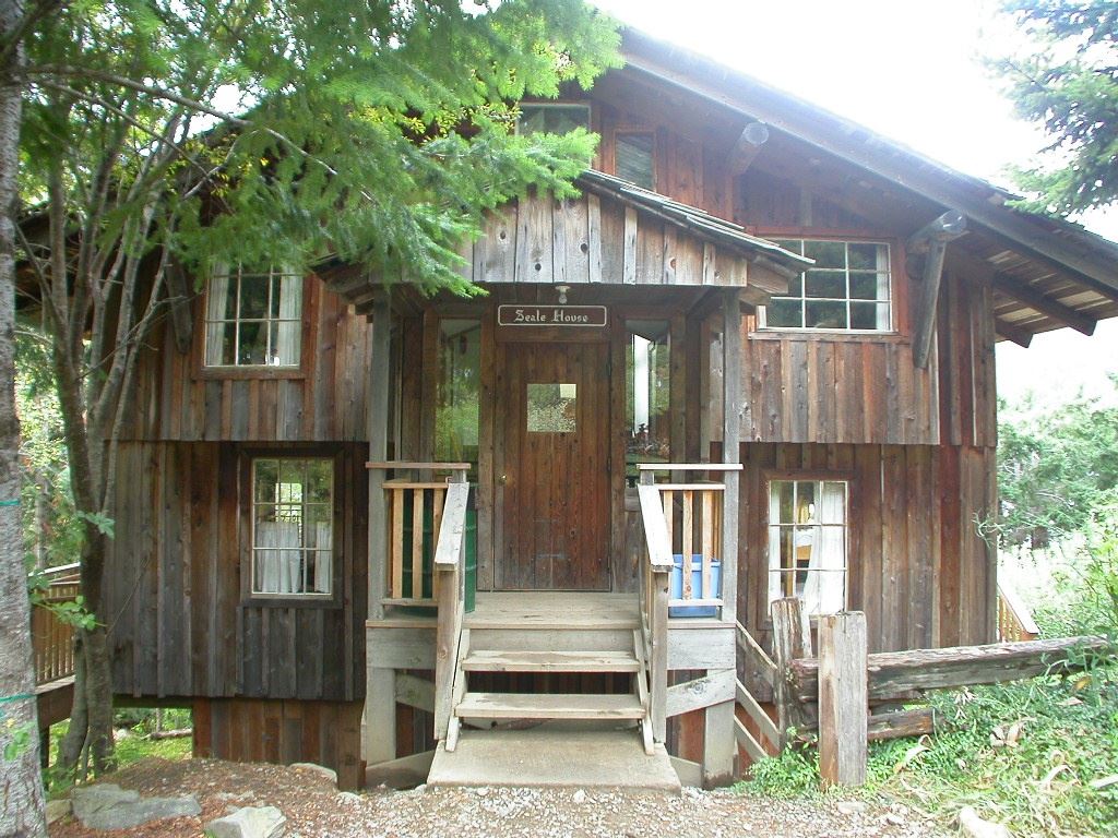 Locations Hub - Strathcona Park Lodge