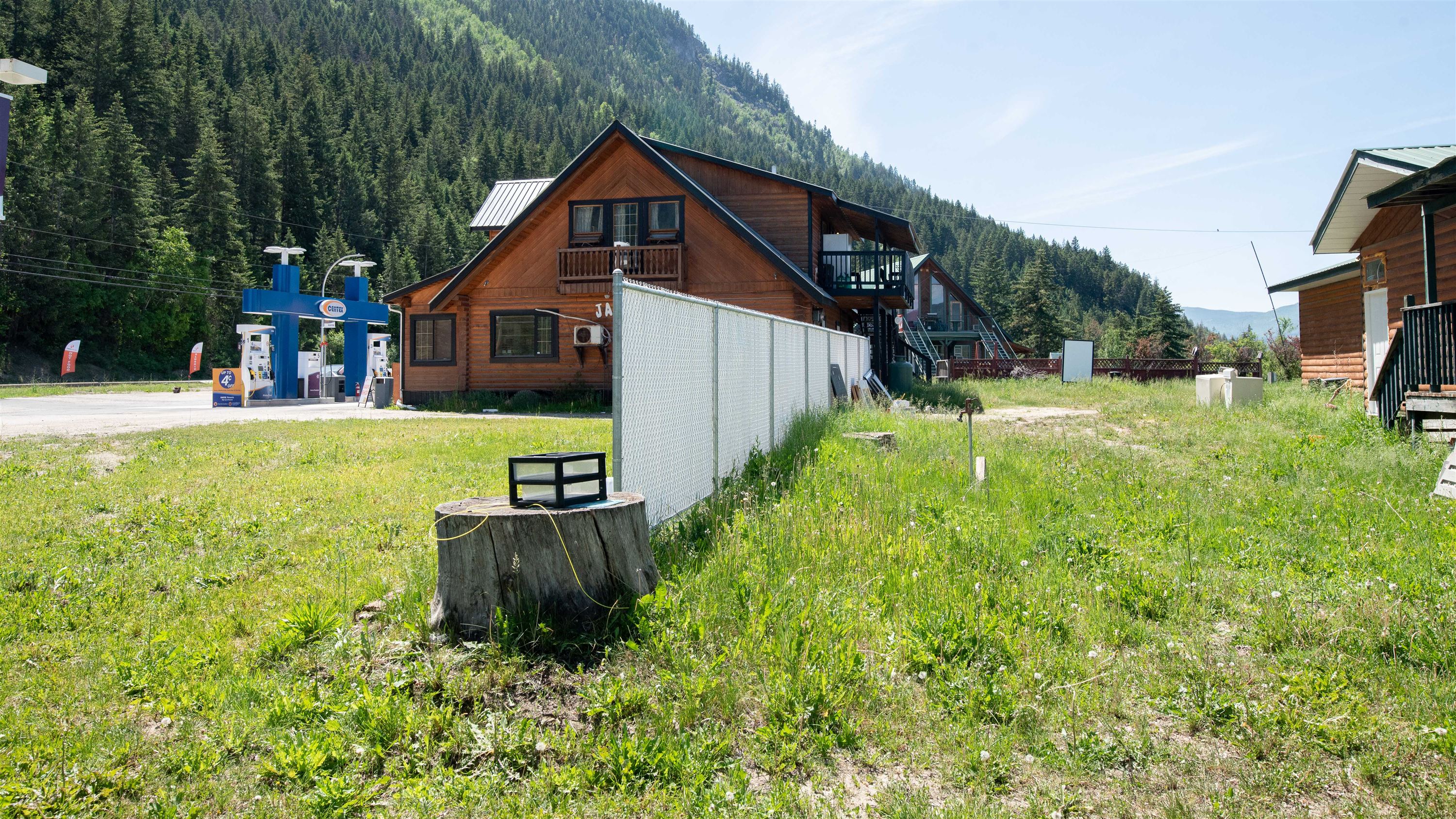 Locations Hub - Fetch Panda & Centex Gas Station & Jade Mountain Motel ...