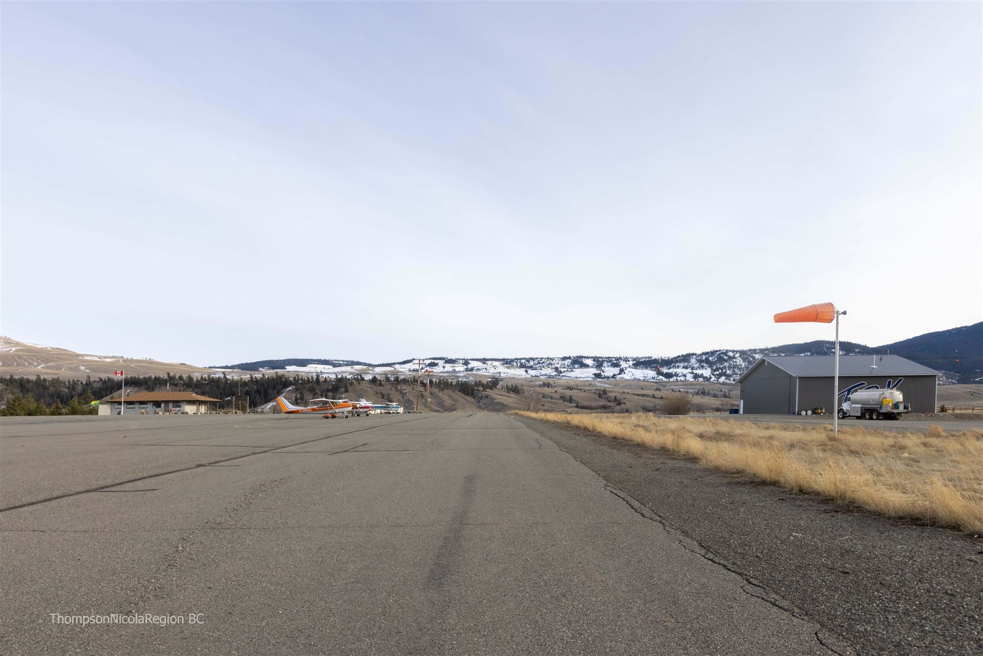 Locations Hub - Saunders Field Airport Hangar - KJB Helicopters